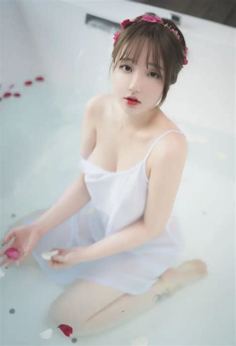 Ngắm Nhìn ảnh Sex ảnh 18 Hàn Quốc Xinh đẹp Và Gợi Cảm Nhất