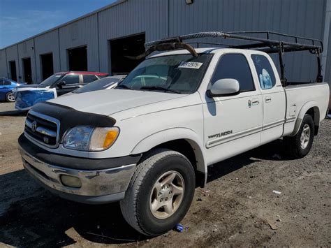 2000 Toyota Tundra Access Cab Limited 5tbrt3819ys101651