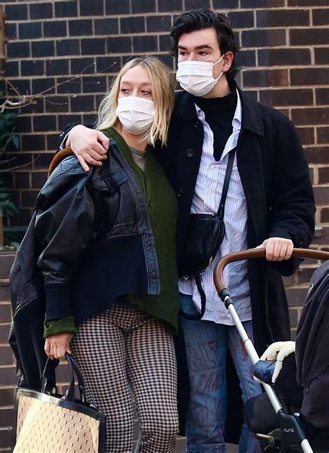 Chloe Sevigny And Sinisa Mackovic Take A Stroll In Manhattans West