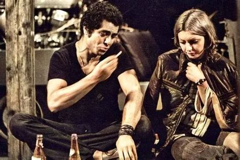 عکس‌های گوگوش و بهروز وثوقی در پشت صحنۀ فیلم «همسفر عکس