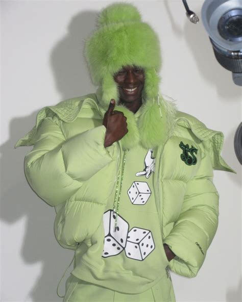 Off White Aw24 Dazed