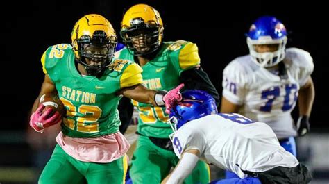 Region Football Playoff Preview Trinity At Bryan Station Lexington