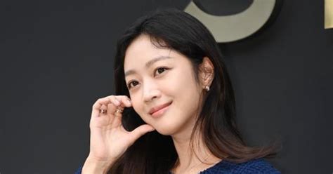 조보아 ♥비연예인과 결혼 올 가을 비공개 결혼식…배우 활동도 계속 [공식입장]