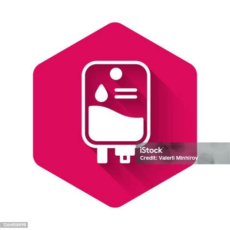 긴 그림자로 격리 된 화이트 Iv 가방 아이콘 블러드 백 혈액 개념을 기부합니다 치료와 치료의 개념 화학 요법 핑크 육각형 버튼 벡터 가방에 대한 스톡 벡터 아트 및 기타