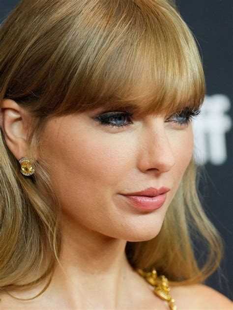 Taylor Swift Face Gitarist