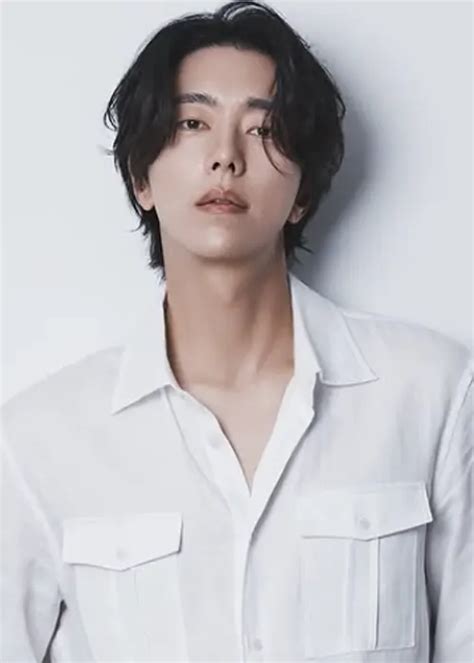 Yoon Hyun Min Biography Tv Shows List Wegreen Entertainment