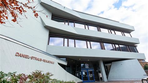 Daniel Straub Realschule Geislingen Rechtsstreit Um Sanierungskosten Stadt Gewinnt Gegen