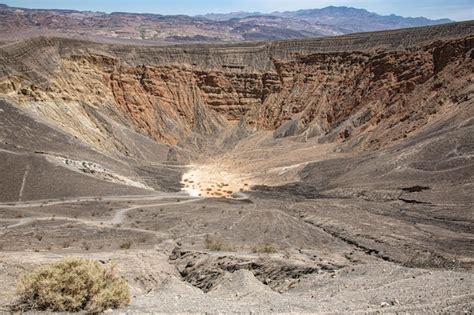 Premium Photo Ubehebe Crater In Death Valley Np