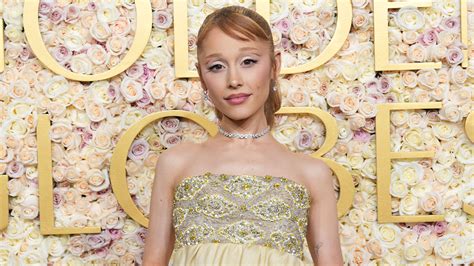 Ariana Grande 2025 Ariana Grande Actuellement Qfsw