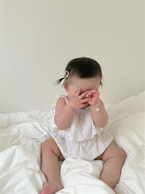 홍은영 육아가 본업인 사람 🕊️ Harinwithmom • Instagram Photos And Videos