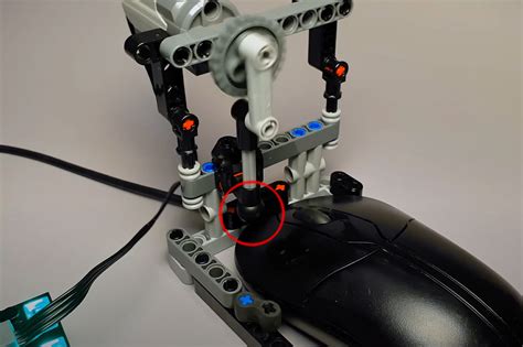 Engineer Builds Lego Technic Autoclicker That Can Click A Mouse Button 70 Times Per Second