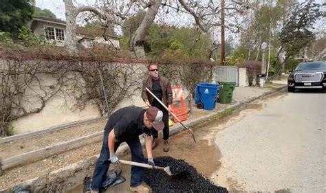Arnold Schwarzenegger Paves The Way By Filling Los Angeles Potholes