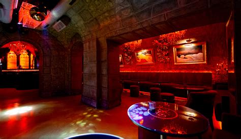Inside Paris Taken Club Hot Vibes Or Just Haute Drama