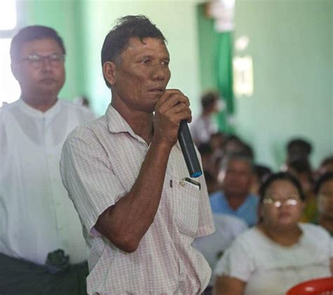 မိုခါမုန်တိုင်းဒဏ်သင့် ရခိုင်ပြည်နယ်မှ ပြည်သူများထံ Usdp ဥက္ကဋ္ဌ ဦးခင