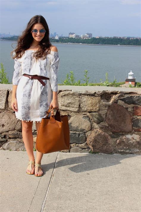 Cute Girl In Thong Sandals Rthongsandals