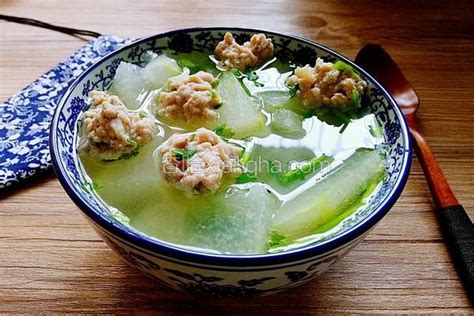 冬瓜汆丸子汤的做法 菜谱 香哈网