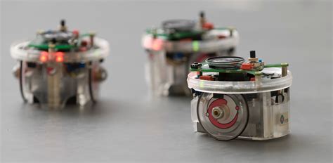 Swarm Bots Assembly And Co Operative Transport 13 Steps Instructables