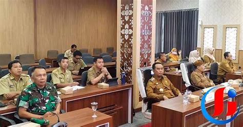 Pj Bupati Bersama Tpid Ikuti Rakor Pengendalian Inflasi Daerah Petisico