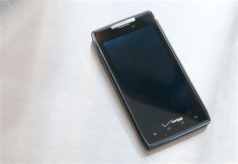 Motorola Droid Razr Review A Better Clad Bionic