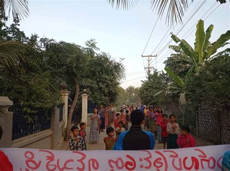 ကယ်တင်ရှင်မရှာ ဒို့ကျေးရွာ သပိတ် စစ်ကြောင်း အကြမ်းဖက် စစ်ကောင်စီ ဖြုတ်ချရေး ချီတက် ဆန္ဒပြ Khit