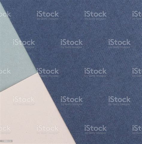 창조적 인 추상 적 기하학적 종이 배경 추세 색상입니다 최소한의 패션 모형 개념 복사 공간 0명에 대한 스톡 사진 및 기타