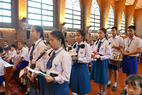 พิธีไหว้ครูโรงเรียนเซนต์หลุยส์ ปีการศึกษา 2561 โรงเรียนเซนต์หลุยส์ศึกษา