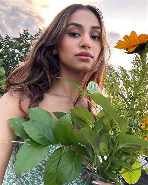 Anusha Mathur🥂 Theanushashow • Instagram Photos And Videos