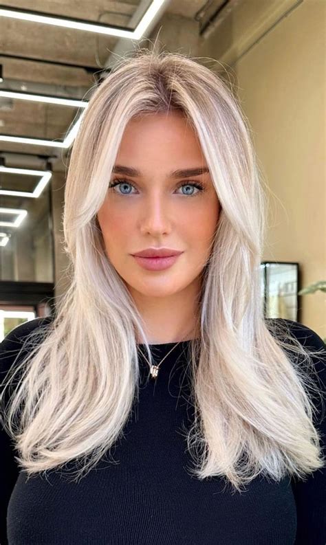 70 Trendy Hair Colour Ideas And Hairstyles Pearl Blonde With Curtain Bangs
