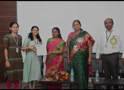 Smarttrolley Iot Automation Paperpresentation Retailtech Innovation Karthika S