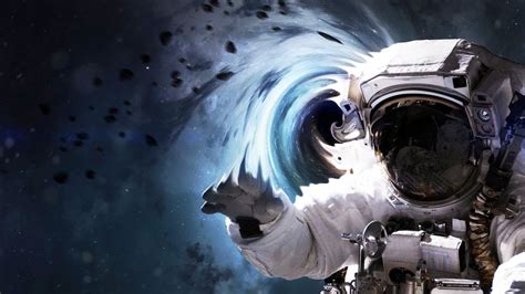 ブラックホールに吸い込まれるとどうなるのか？ Youtube