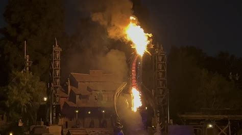 A Hot Viewing Of Fantasmic Tonight R Disneyland