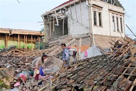 Indonesia Earthquake In Cianjur Kills 162 And Injures Hundreds