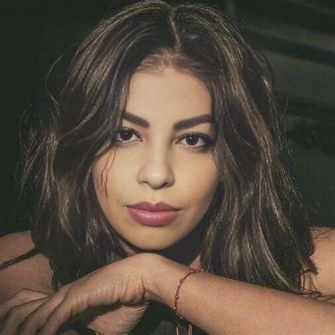 بله فقط جسارت نشه کی عکس گرفته