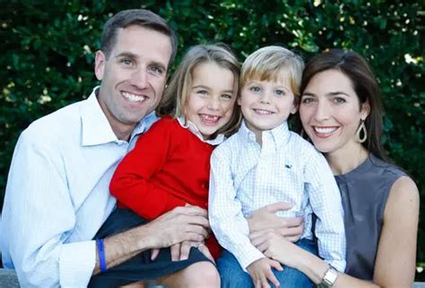 Who Is Hallie Biden Hunter Biden Wife Height Net Worth