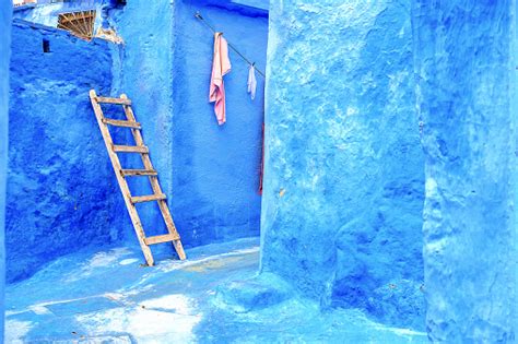 푸른 색으로 칠해진 집들이 있는 셰프차우엔 좁고 아름답고 푸른 거리가있는 도시 0명에 대한 스톡 사진 및 기타 이미지 0명 Unesco 조직된 단체 거리 Istock