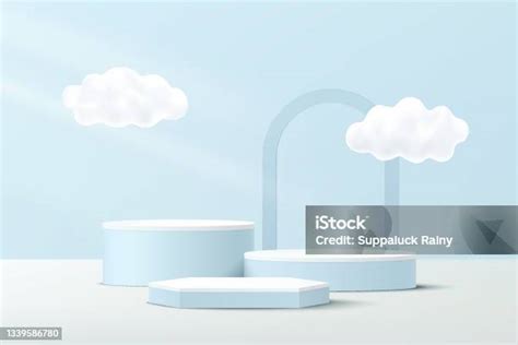 추상 흰색 블루 3d 육각형 및 실린더 받침대 연단에 구름 비행 및 아치 배경 제품 디스플레이 프리젠 테이션을위한 파스텔 블루 최소 장면 벡터 기하학적 렌더링 플랫폼입니다
