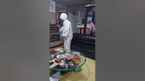 라면얻어 먹고 떠나는 이여인은 뭐지 Youtube