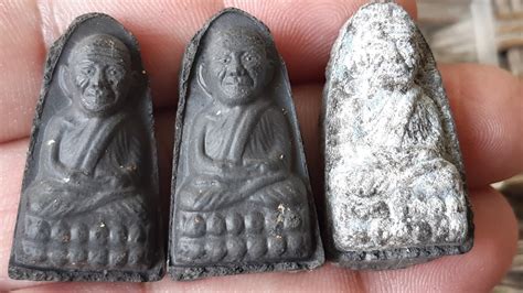 Ep 357 หลวงพ่อทวดเนื้อว่าน วัดช้างให้ จ ปัตตานี รุ่นปลอดหนี้ รวยรวยรวย พ ศ 2539 พิมพ์นิยม หลัง