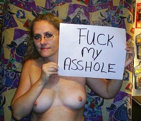 Girls Holding Signs Porn Pic