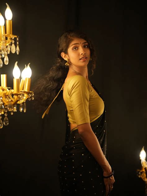 Aaradhya Devi Hd Hq Photo Gallery