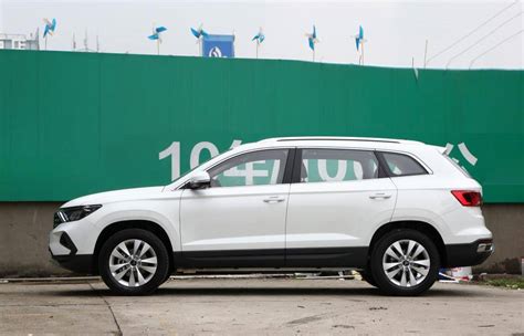 非常均衡的中型suv，10 68万配手机无线充电，还有可开启全景天窗 搜狐汽车 搜狐网