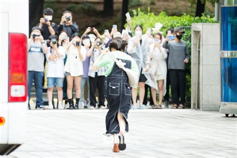 [bnt포토] 레드벨벳 웬디 러비 향해 우다다 네이트 뉴스