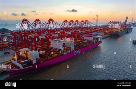 SHANGHAI CHINA AUGUST 13 2023 Container Handling Operation At