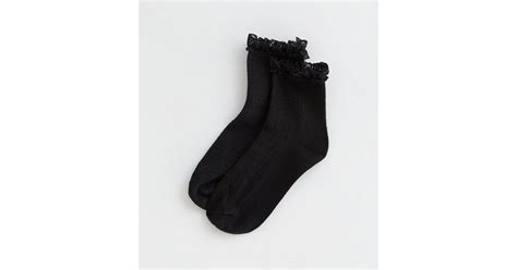 Black Cable Frill Ankle Socks New Look
