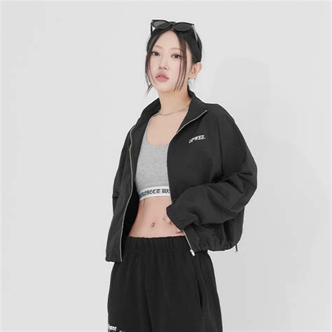 오프위 주문폭주 MADE 세리프 셔링 바람막이 점퍼 간절기룩 데이트룩 꾸안꾸 데일리 바람막이 스트링 크롭