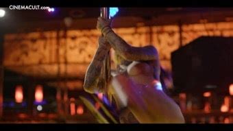 Transparent Season Nude Scenes Review