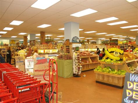 Trader Joes Criticized For Overuse Of Single Use Plastic Packaging