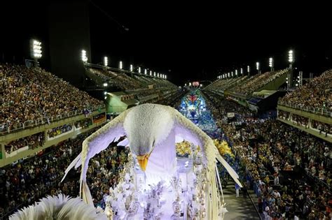 派手な衣装に豪華絢爛なパレード！ブラジル・リオのカーニバルの楽しみ方 Expedia Jp Stories