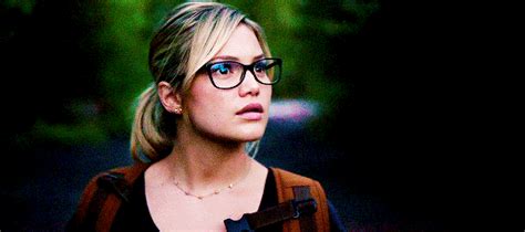 Faceclaims Olivia Holt Wattpad