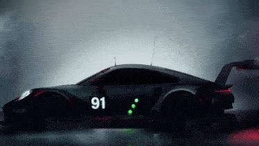 Porsche  Porsche Discover And Share S